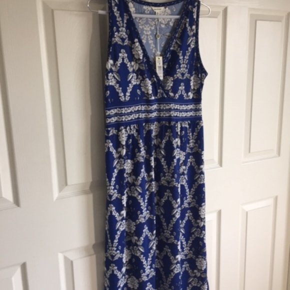 Max Studio | Dresses | Max Studio Blue Floral Midi Dress Nwt | Poshmark